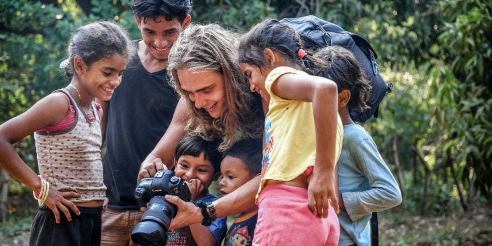 Le Voyage humanitaire : Guide Complet - Destination le monde